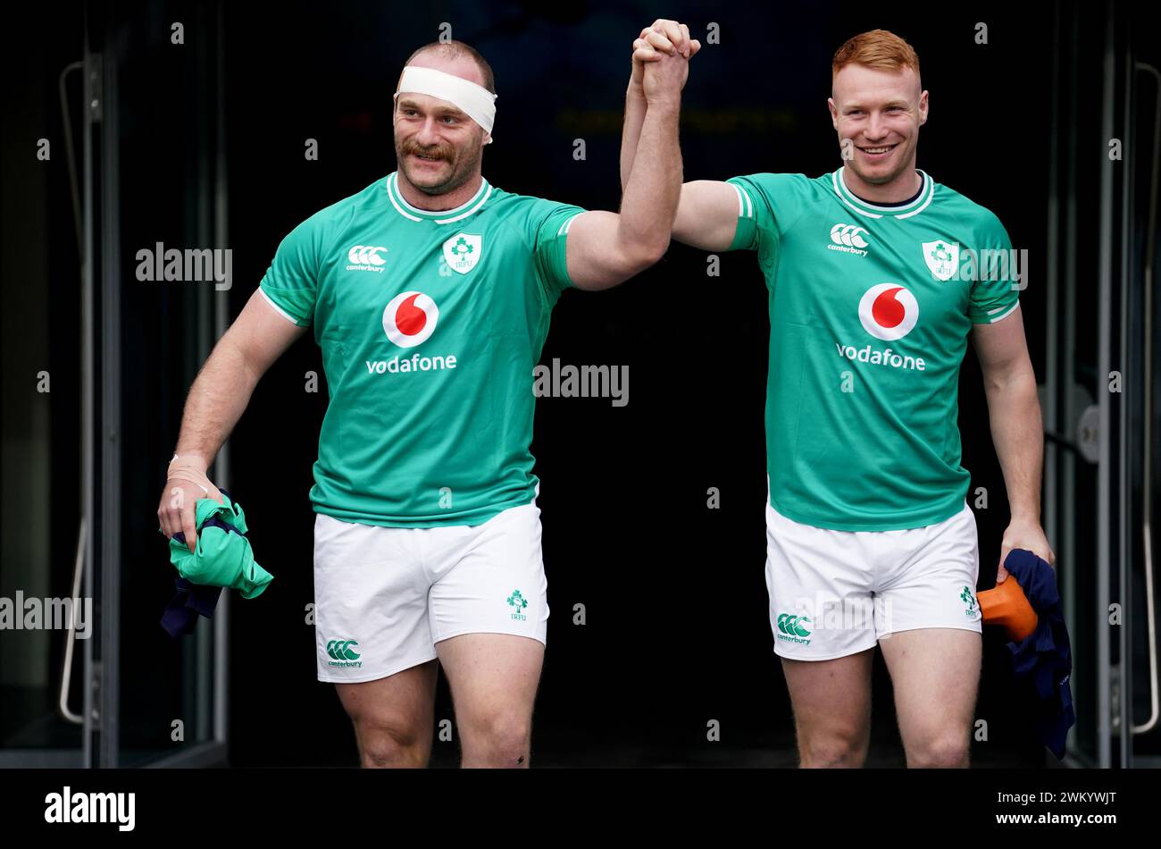 Ireland's Oli Jager (left) and Ciaran Frawley during the team run at ...