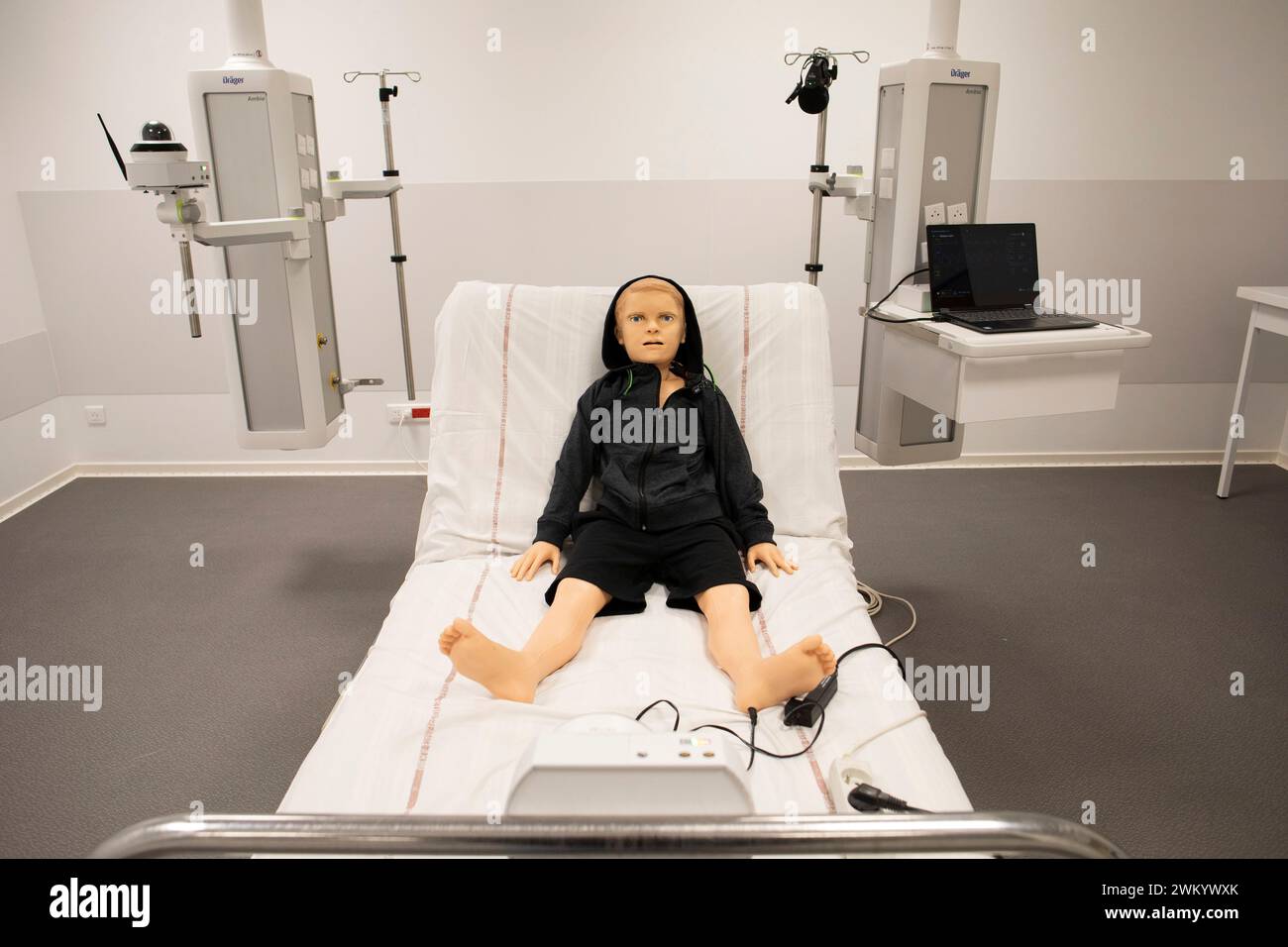 Simmar hi-res stock photography and images - Alamy