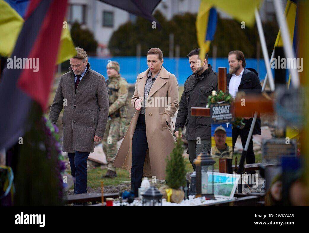 In this photo provided by the Ukrainian Presidential Press Office ...