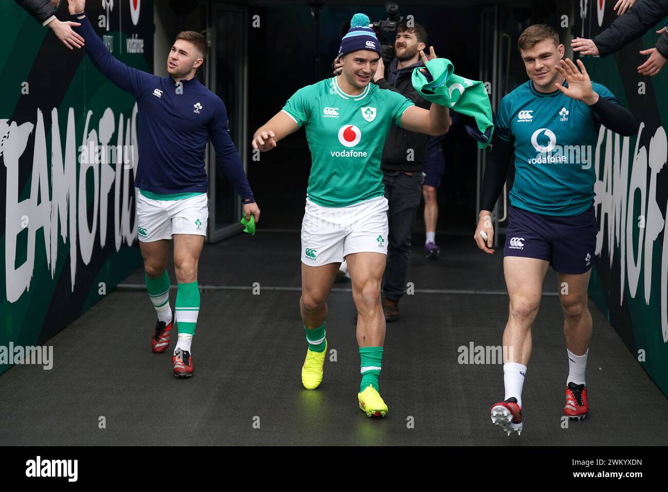 James lowe and team hi-res stock photography and images - Alamy