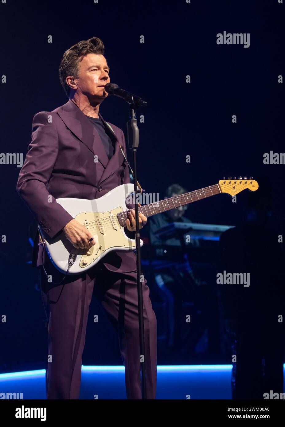 Rick astley supported by belinda carlisle hi-res stock photography and ...