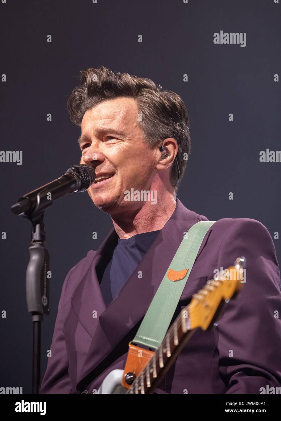 Rick astley supported by belinda carlisle hi-res stock photography and ...