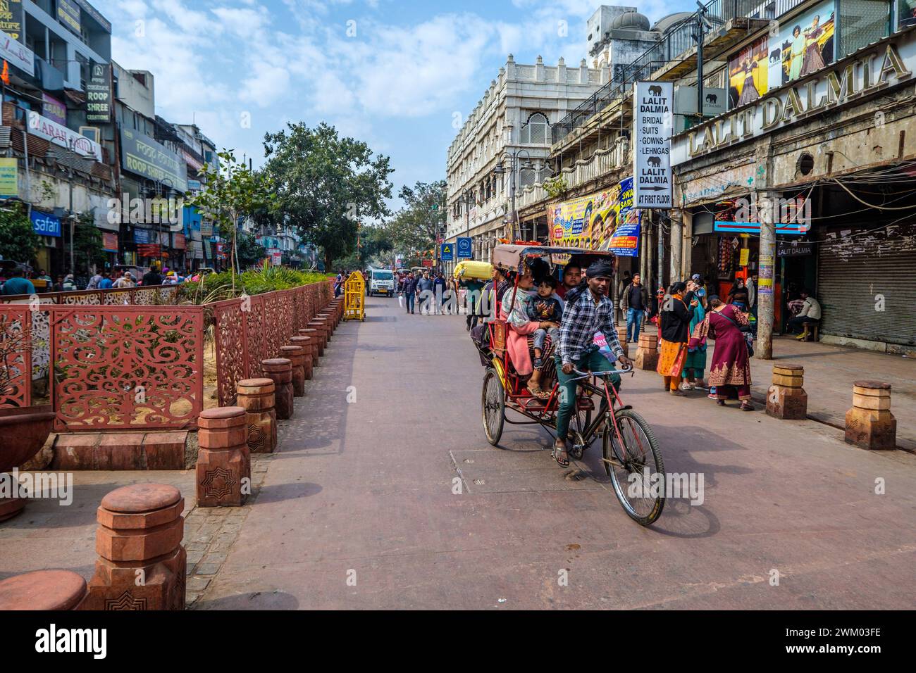Cycle rickshaws on the streets of Delhi, India Stock Photo - Alamy