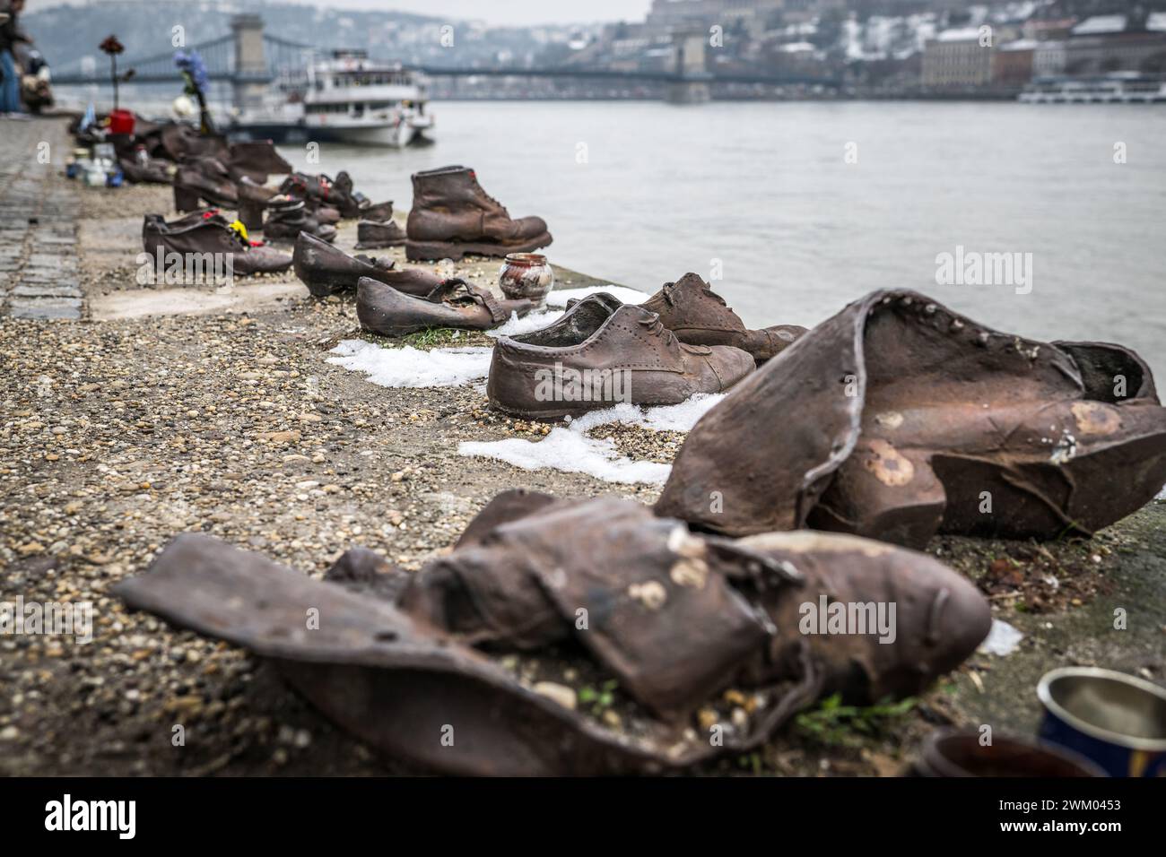 Moving memorial of iron shoes by Gyula Pauer to remember the Jewish ...