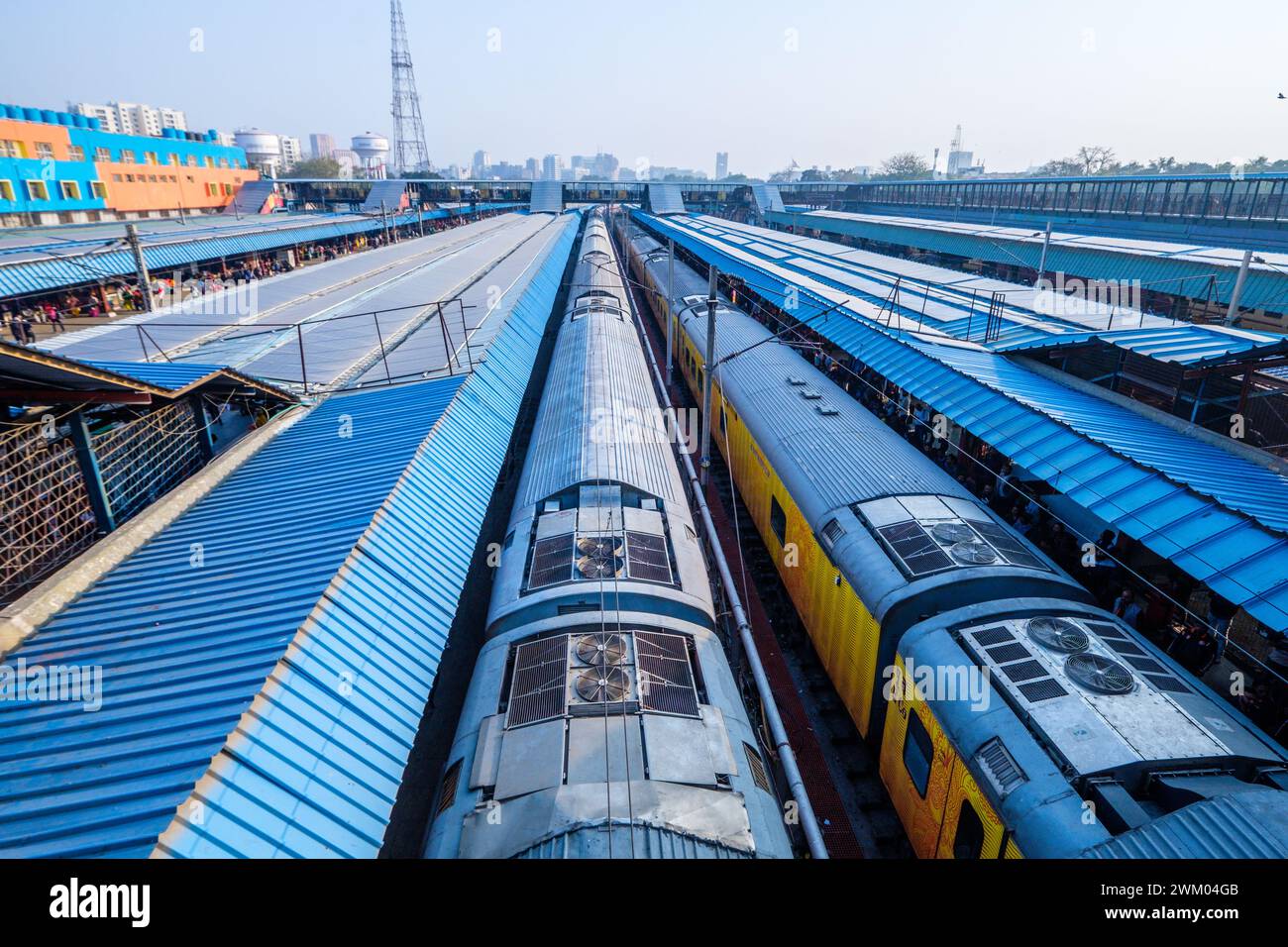New Delhi railway station, India Stock Photo - Alamy
