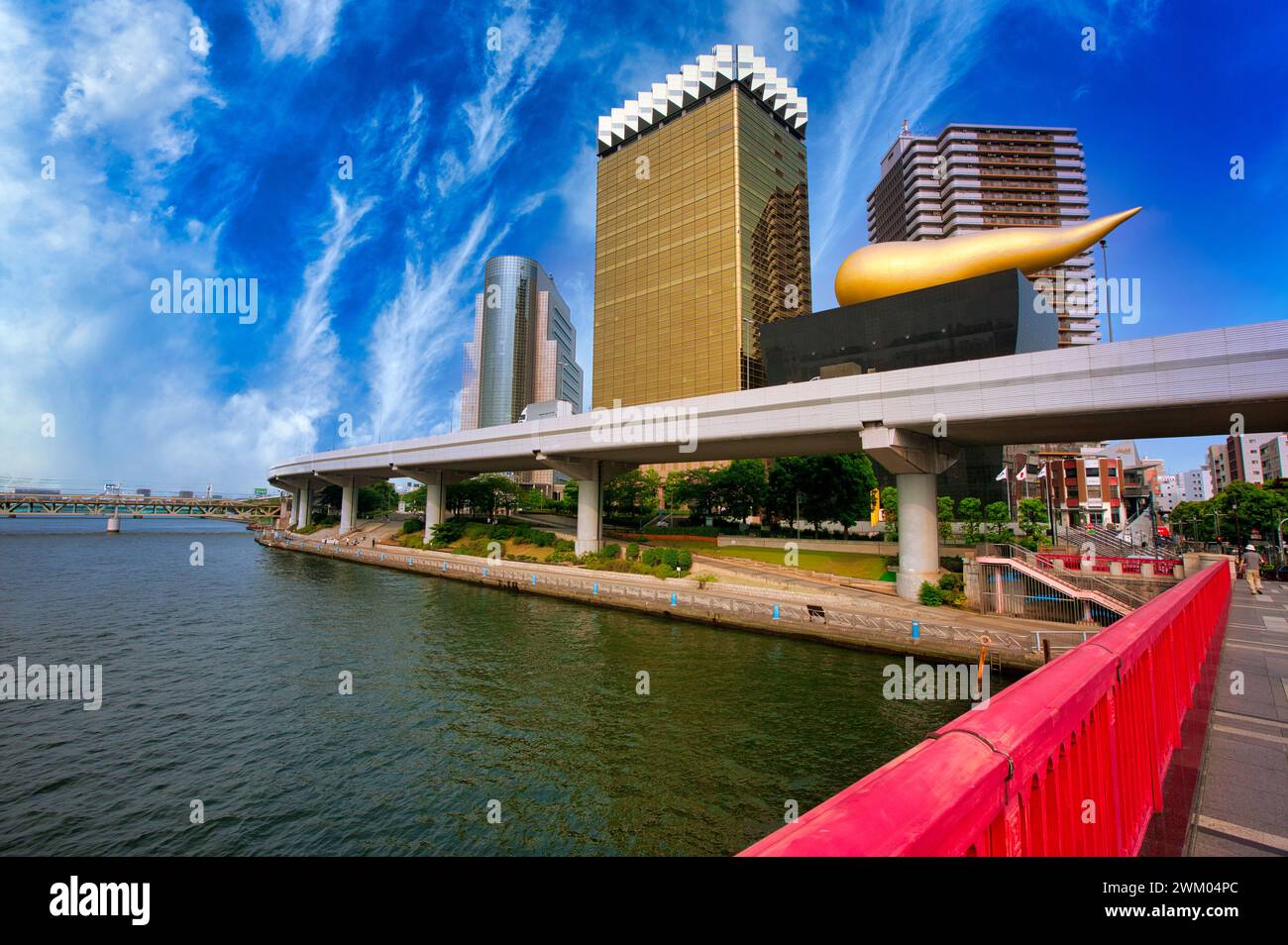 Azuma bridge, Sumidagawa river, Asahi Beer Tower, Asakusa, Tokyo, Japan ...