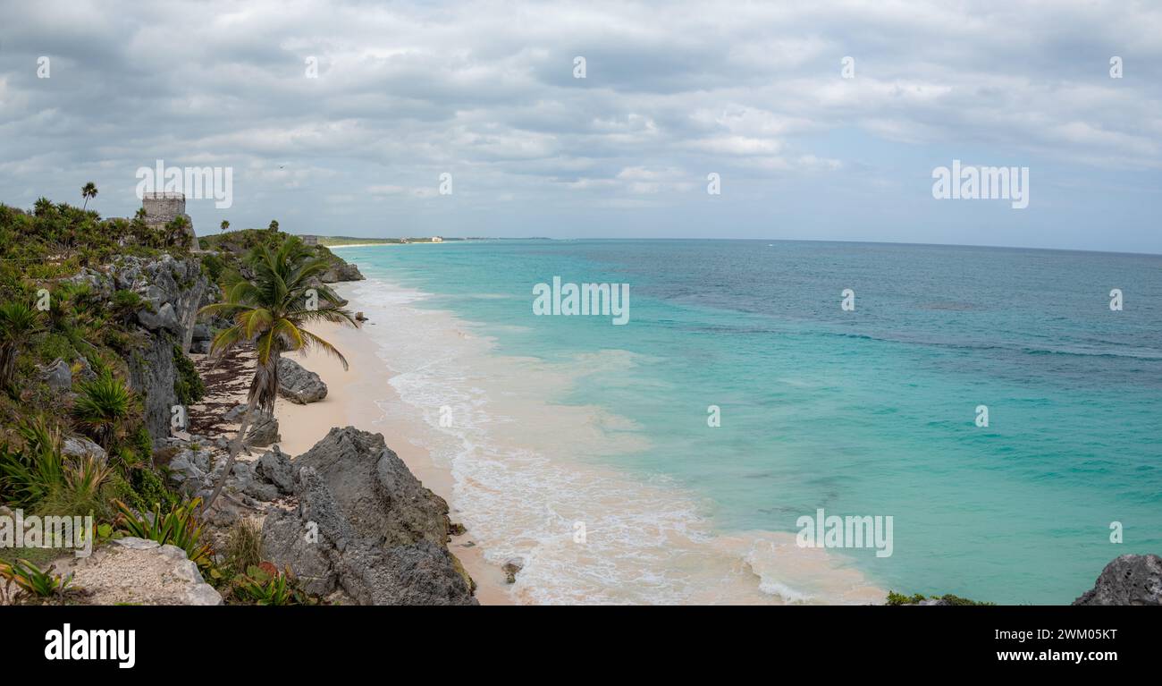 Aerial rocky coastline waves ocean hi-res stock photography and images ...
