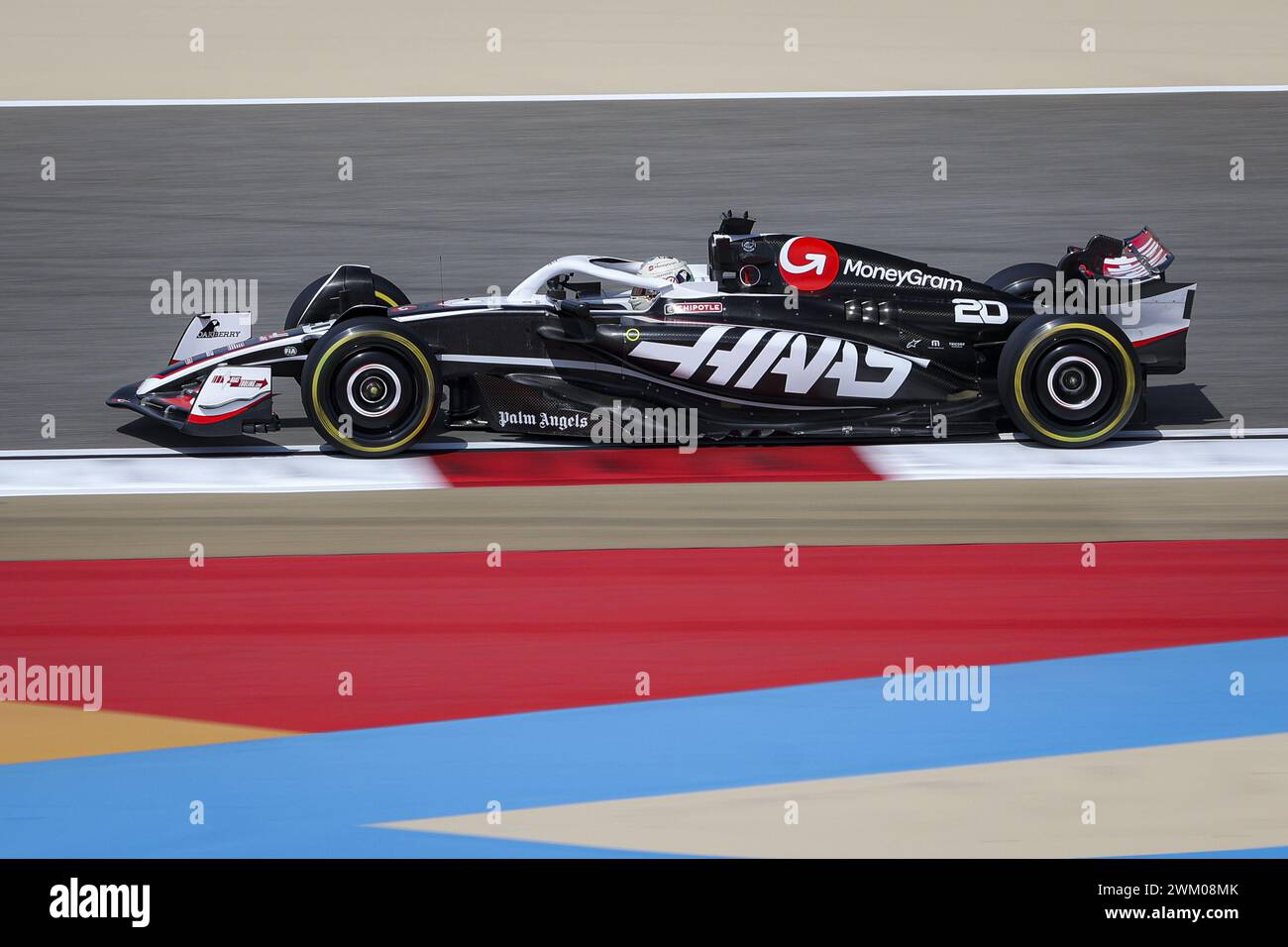 20 MAGNUSSEN Kevin (den), Haas F1 Team VF-24 Ferrari, action during the ...