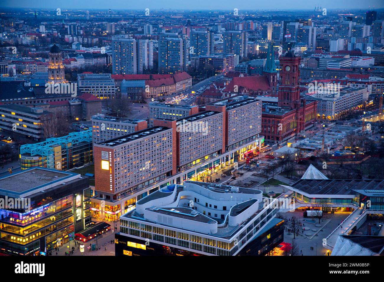 Rotes Rathaus Red City Hall, Alexanderplatz, Berlin, Germany Stock ...