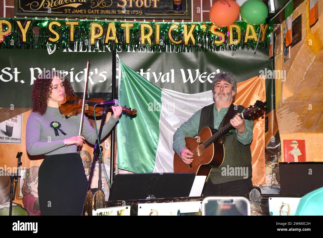 Orla Geary Parade Princess,Saengerin Paul Daly Mitbegruender, Musiker ...