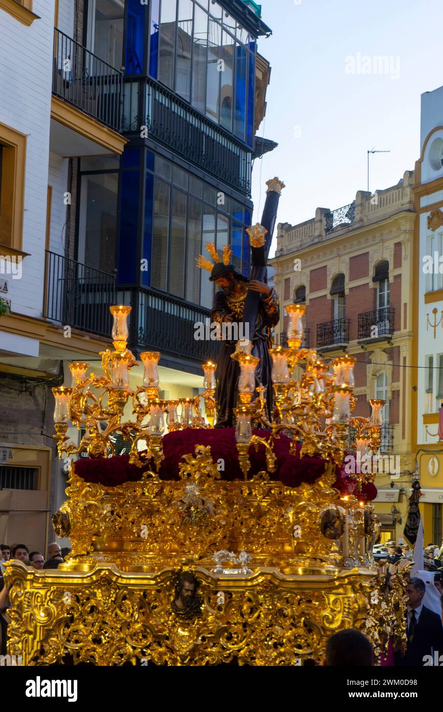 Procession holy week sevilla hi-res stock photography and images - Alamy