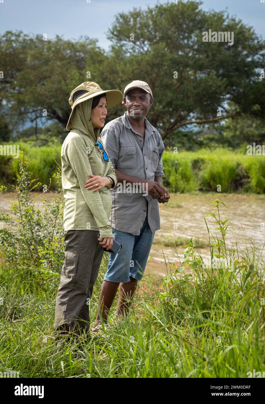 African game ranger hi-res stock photography and images - Alamy