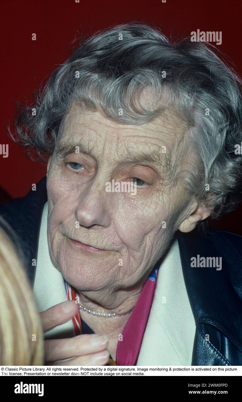 Famous caption hi-res stock photography and images - Alamy