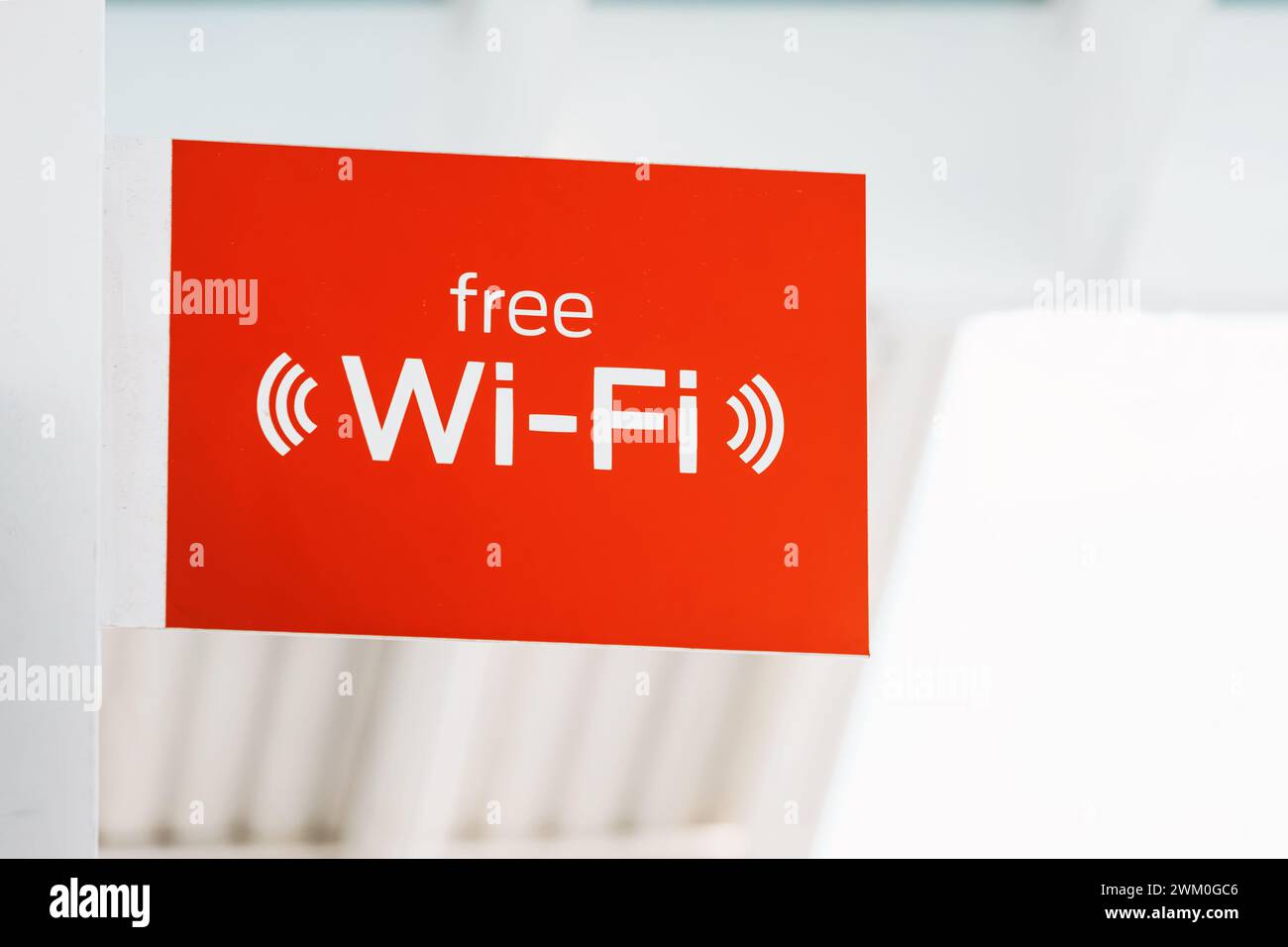 Wi fi signage hi-res stock photography and images - Alamy