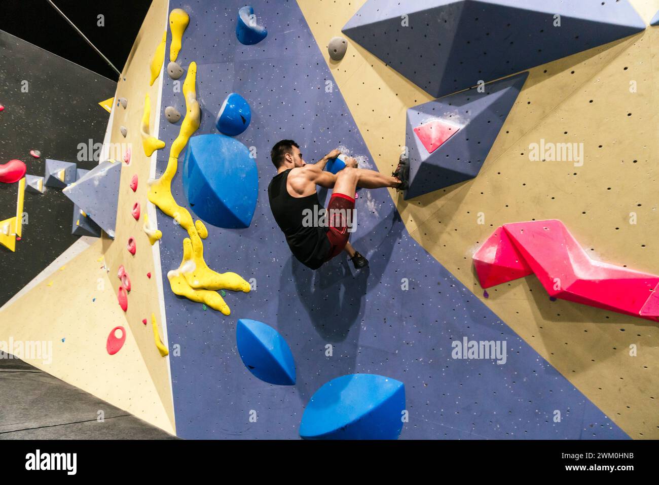 Bouldering gym hi-res stock photography and images - Alamy