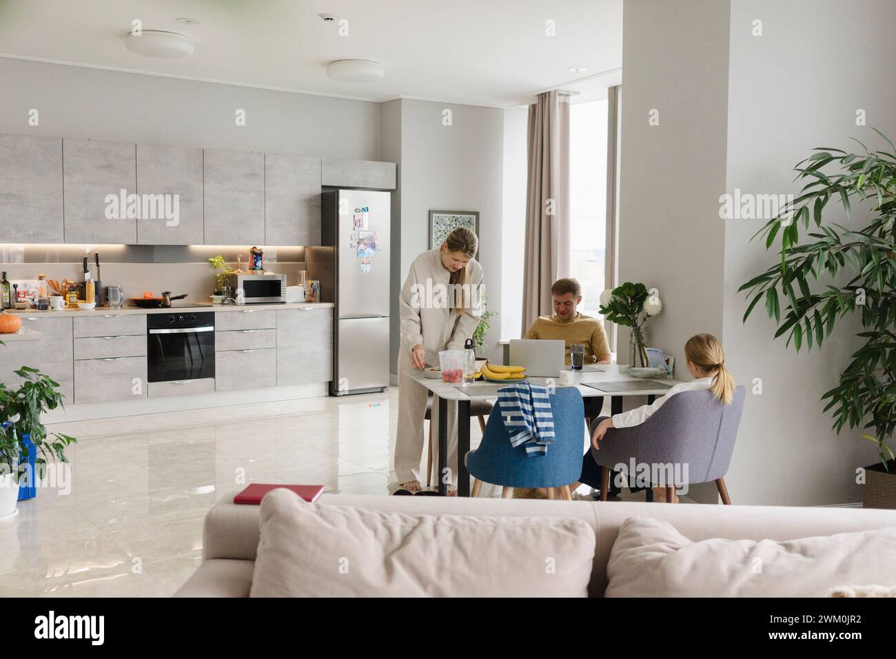 Preparing box hi-res stock photography and images - Alamy