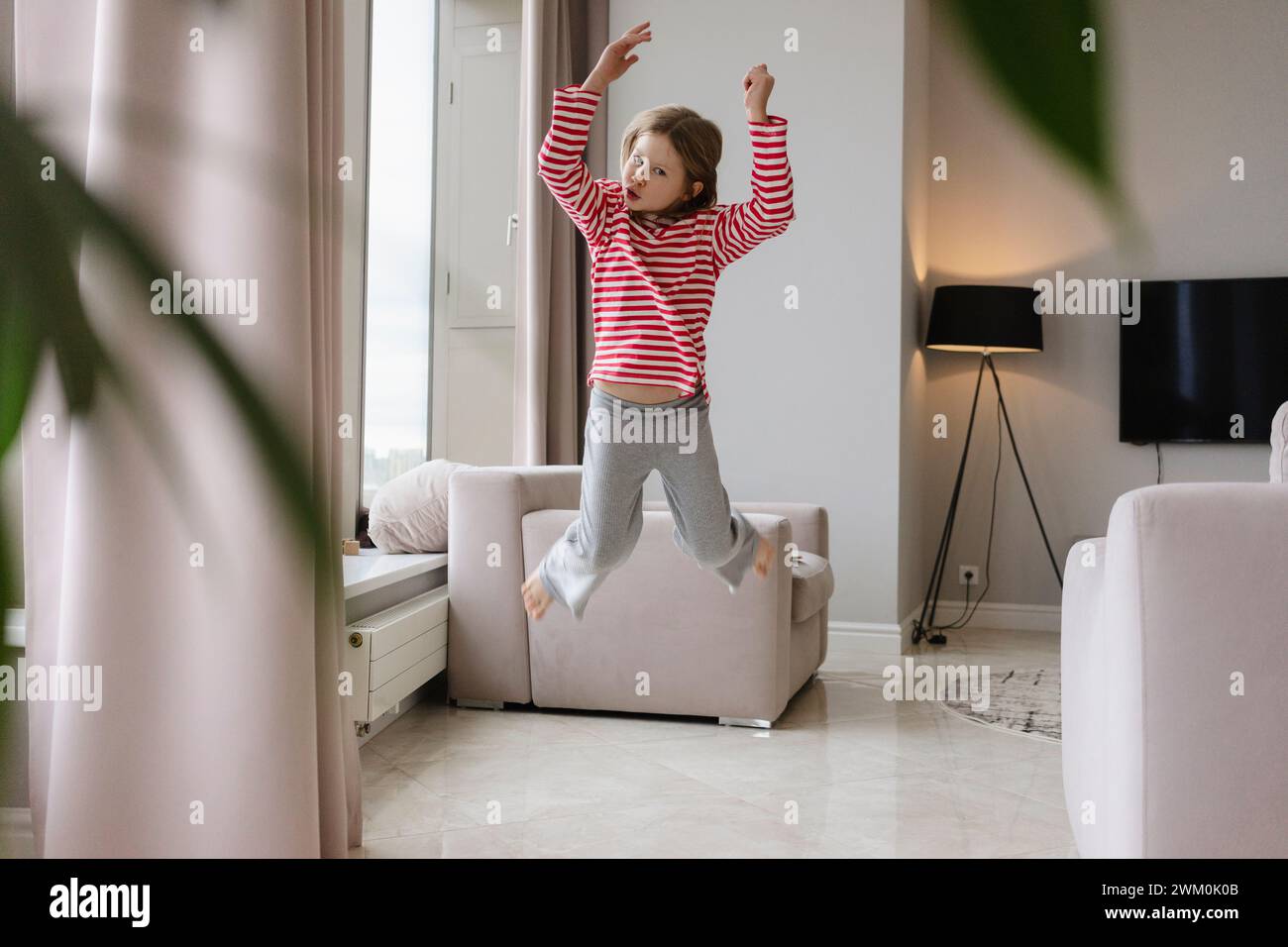 Jumping floor hi-res stock photography and images - Alamy