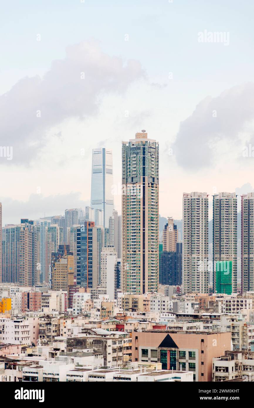 Hong kong modern buildings hi-res stock photography and images - Alamy