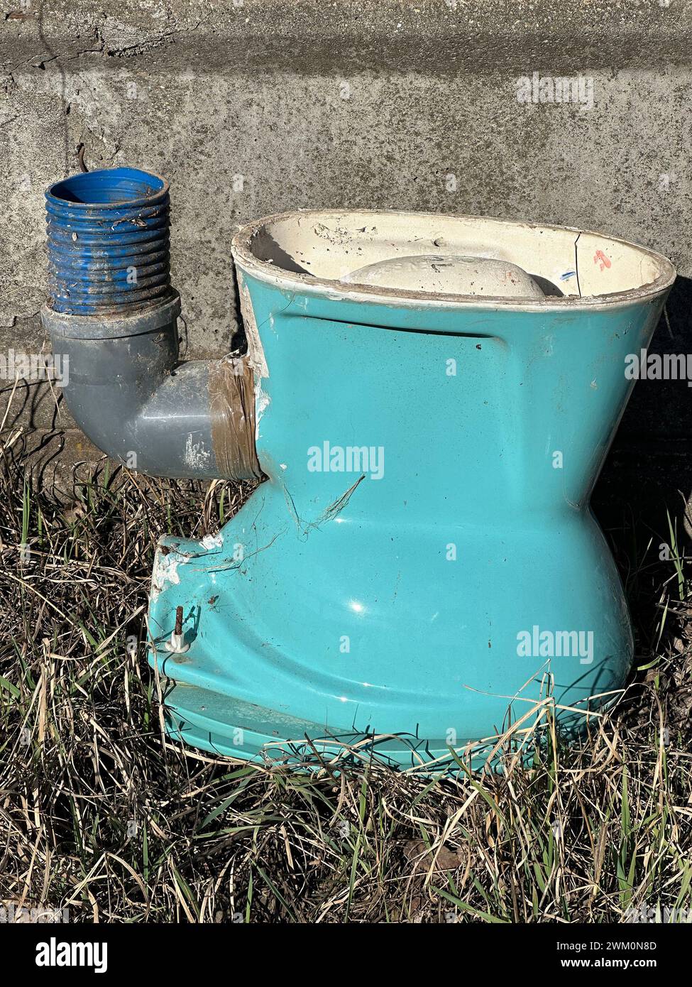 Toilet on the street hi-res stock photography and images - Alamy