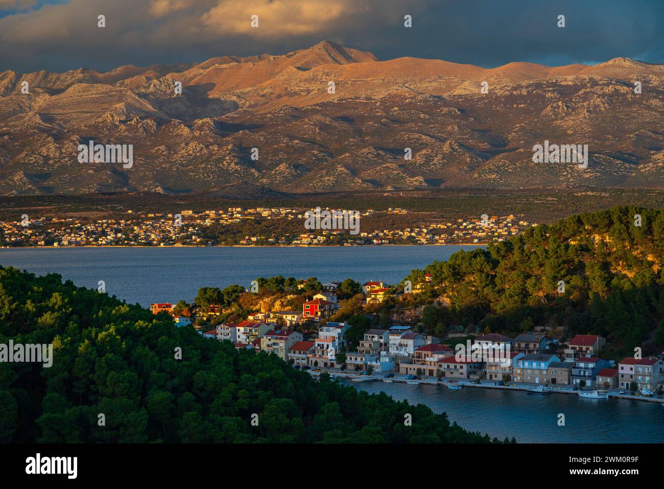 Novigrad castle croatia hi-res stock photography and images - Alamy