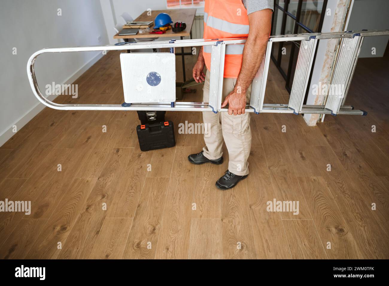 Maintenance ladder hi-res stock photography and images - Alamy