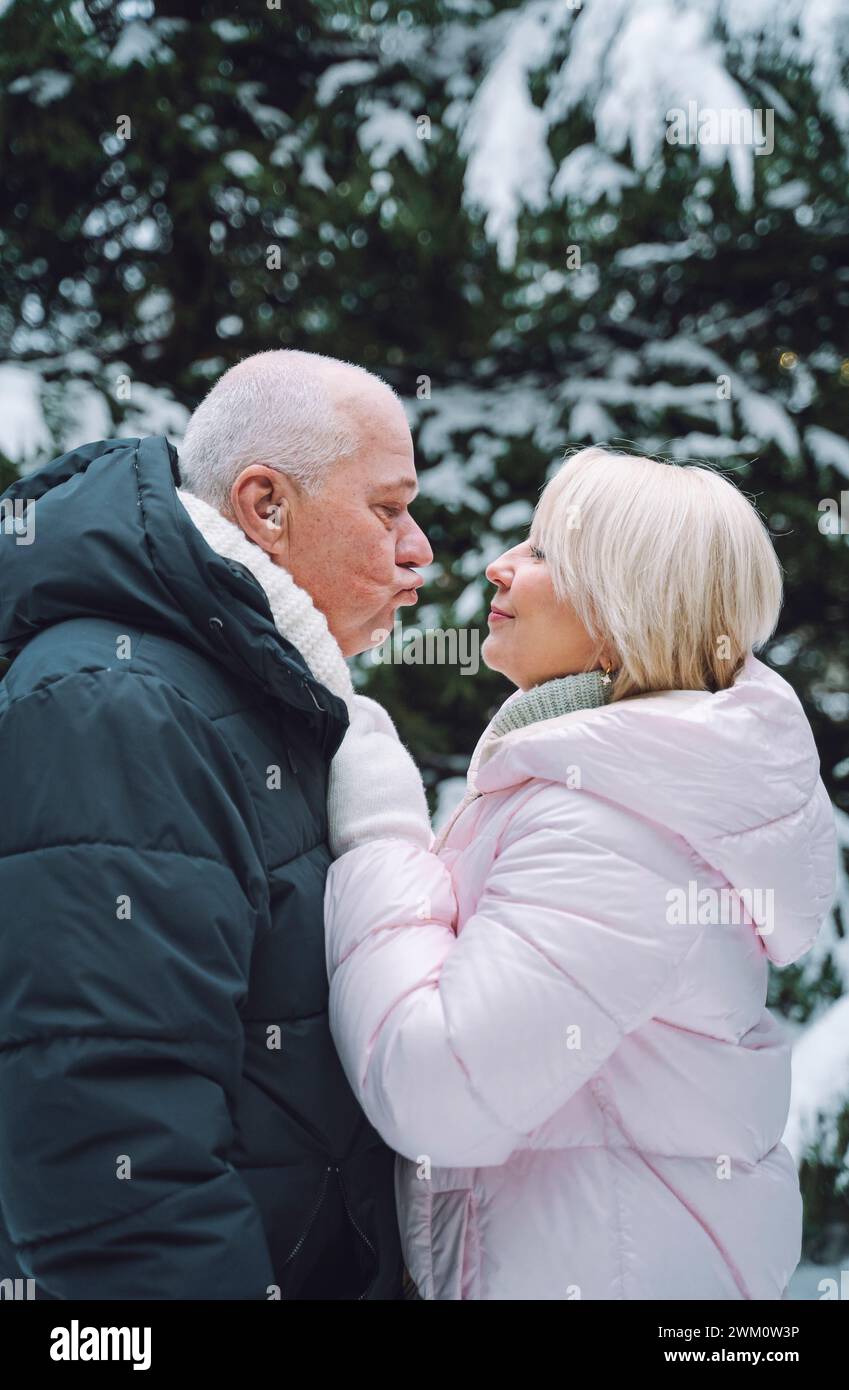 Woman puckering lips side hi-res stock photography and images - Alamy
