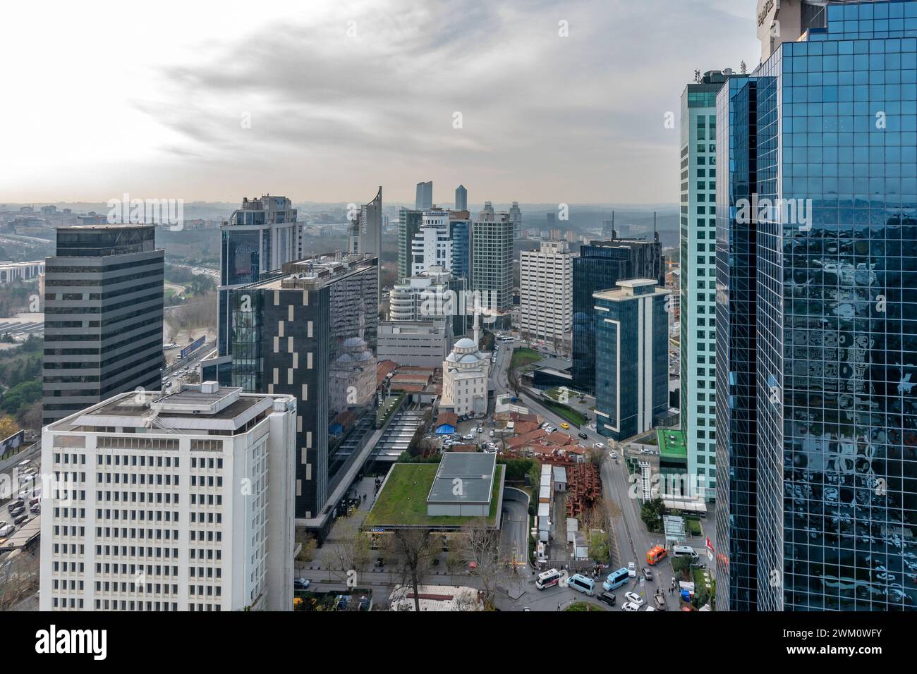Istanbul business district hi-res stock photography and images - Alamy
