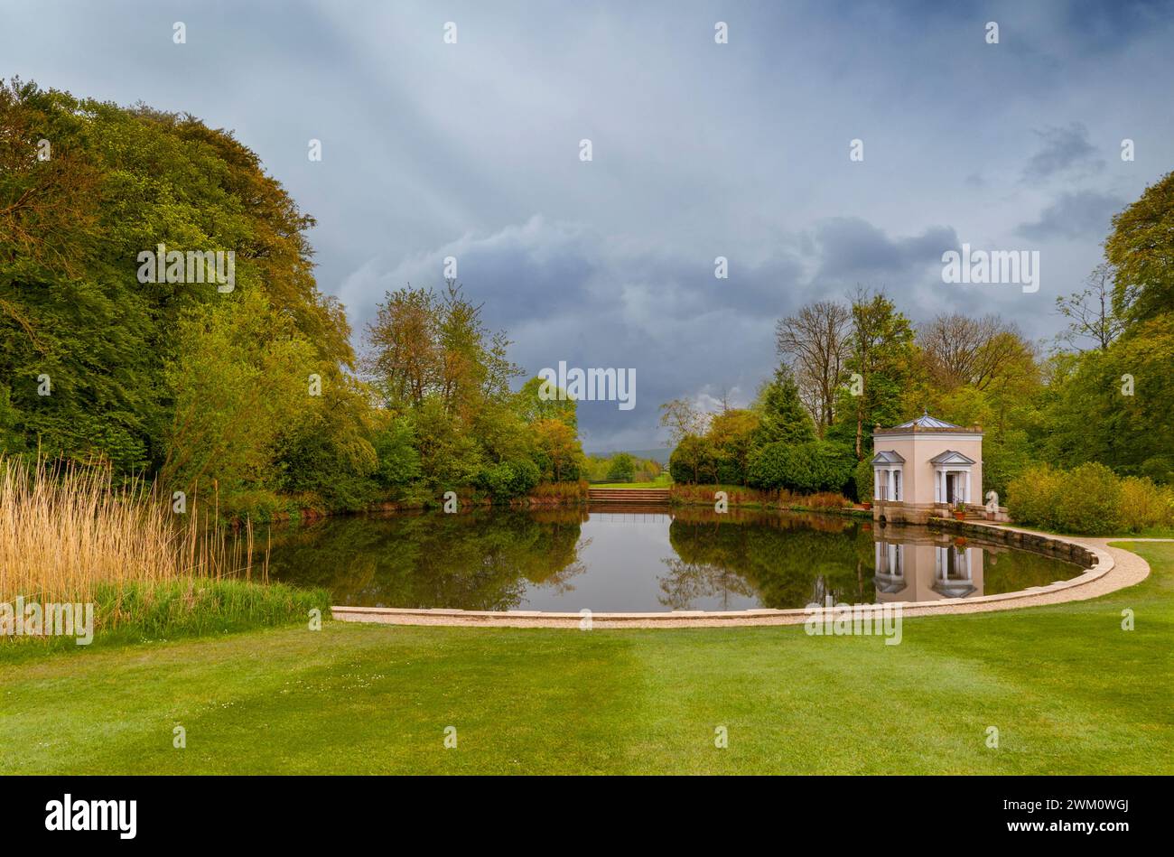 A beautiful, all too rare, 21st century folly that gives a nod to the ...