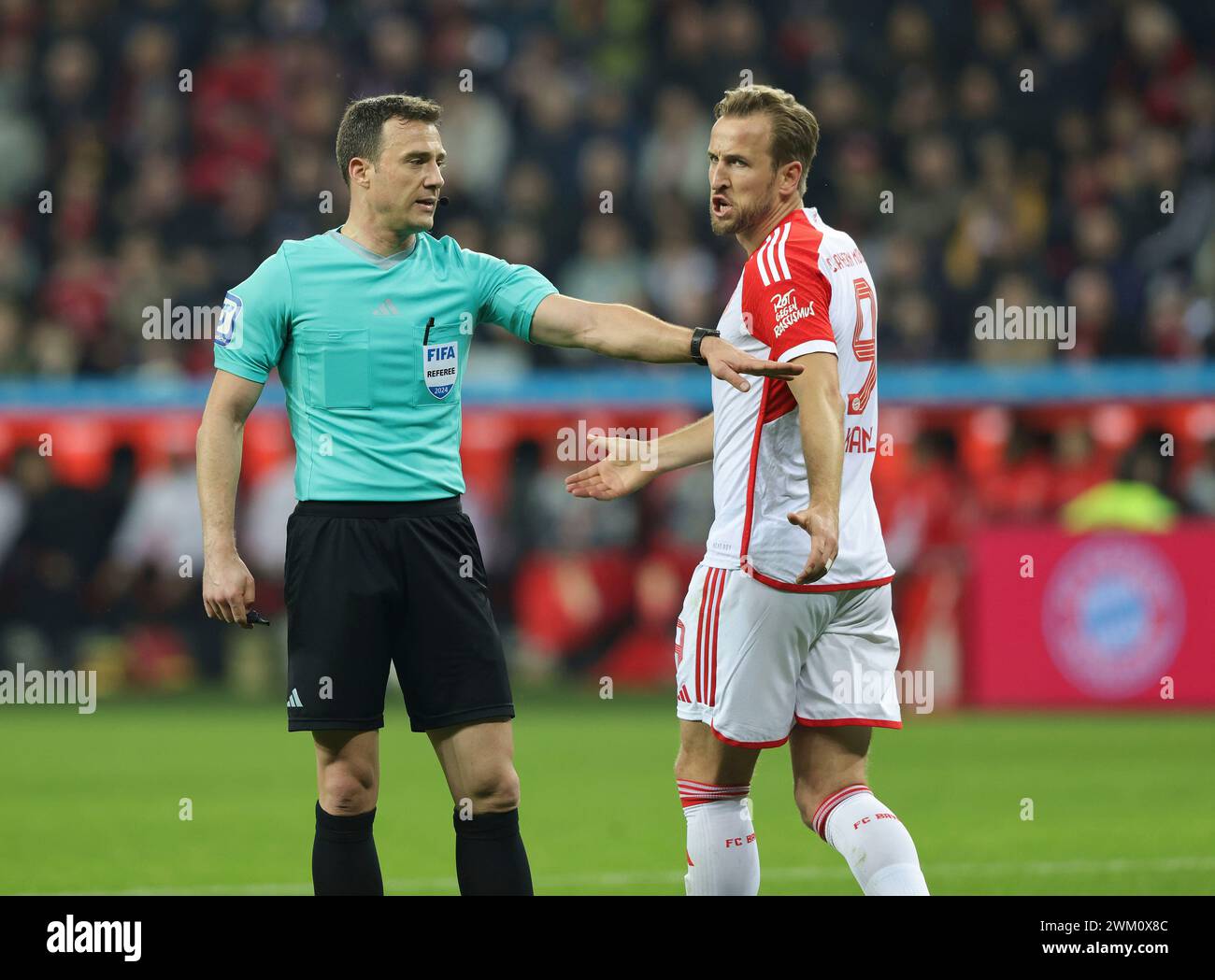 Harry kane bayern leverkusen hi-res stock photography and images - Alamy