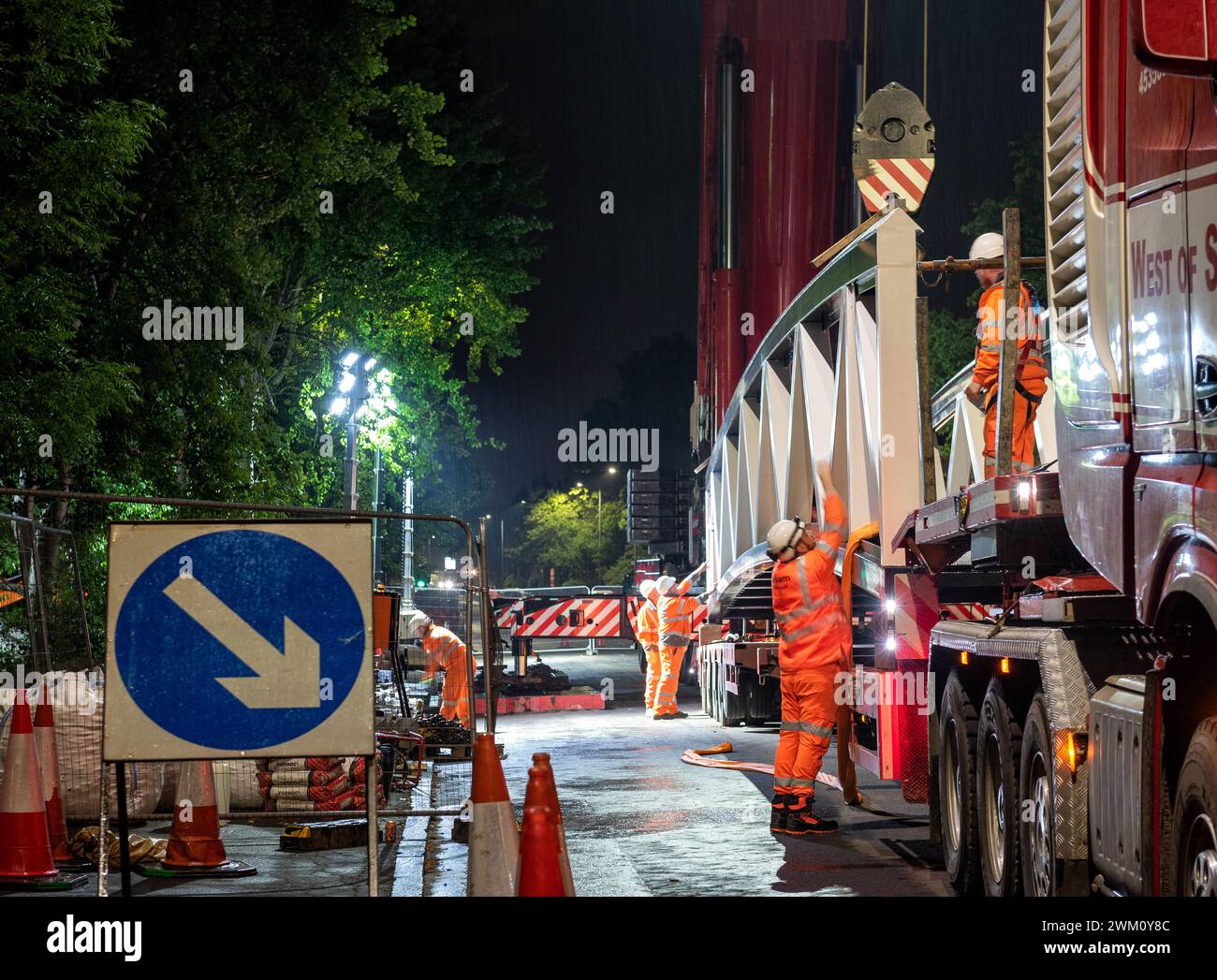 Network rail crane hi-res stock photography and images - Alamy