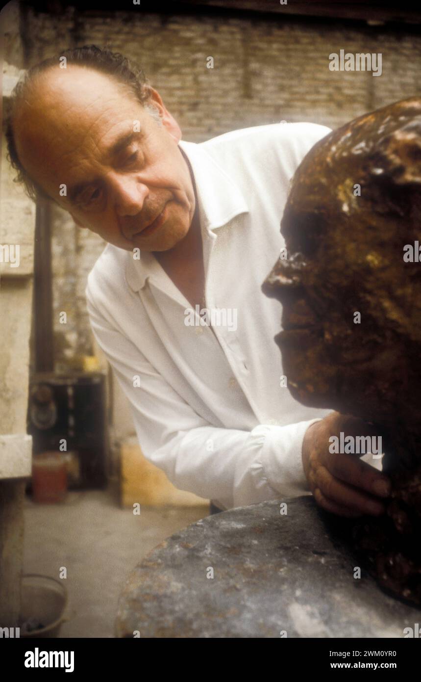 Lithuanian sculptors hi-res stock photography and images - Alamy