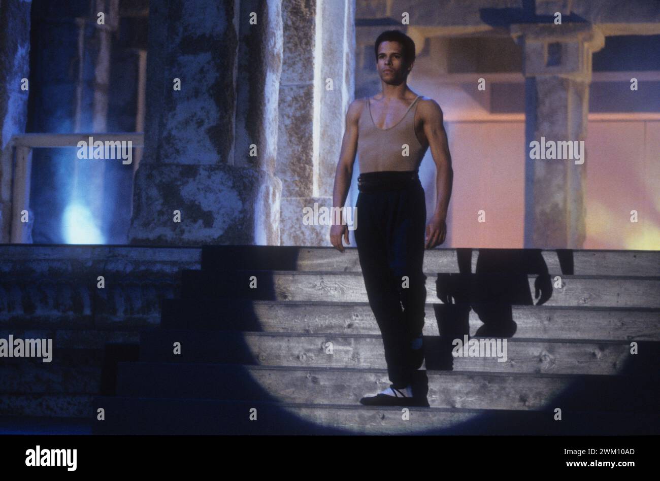 3823816 Eric Vu An; (add.info.: French ballet dancer Eric Vu An, 1991 ...