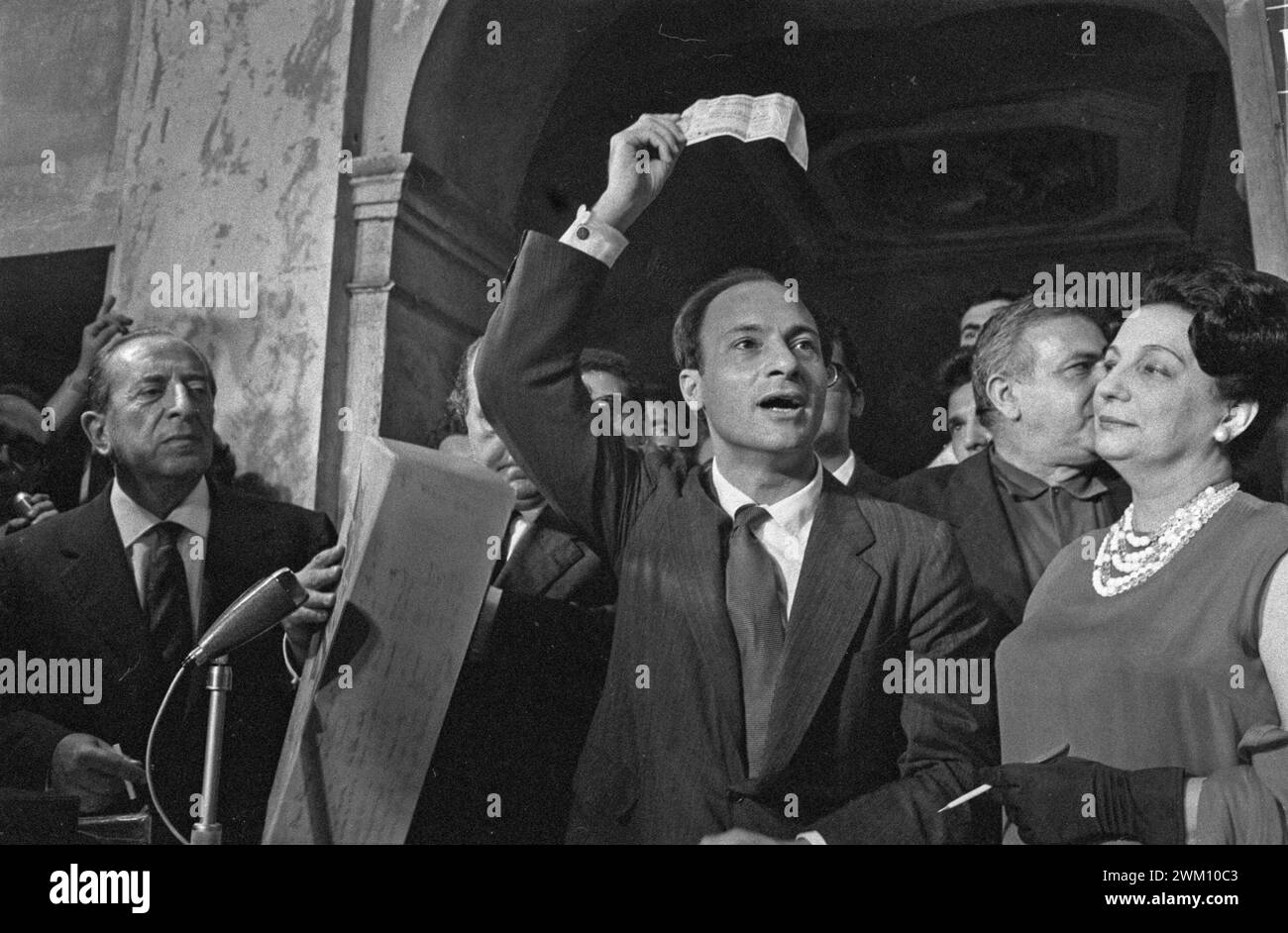 Premi letterari italiani hi-res stock photography and images - Alamy