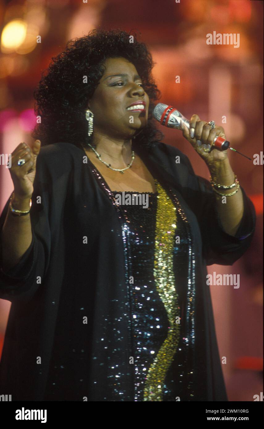 3824537 Gloria Gaynor; (add.info.: American singer Gloria Gaynor ...