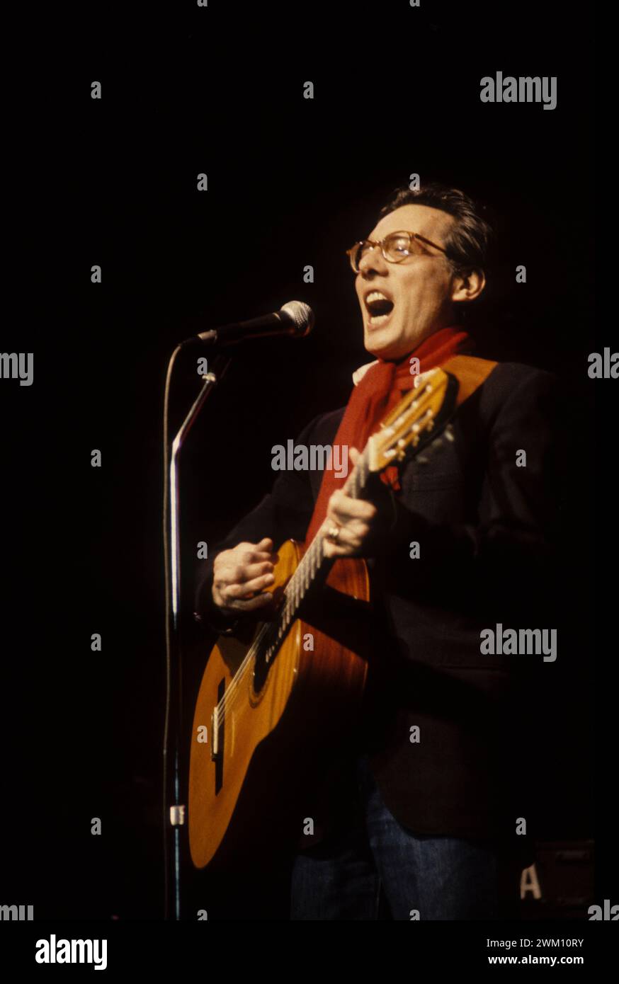 Enzo iannacci hi-res stock photography and images - Alamy