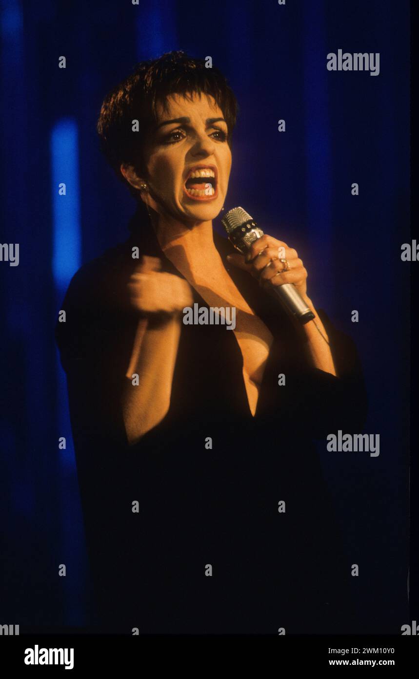 Sanremo music festival 1990 hi-res stock photography and images - Alamy