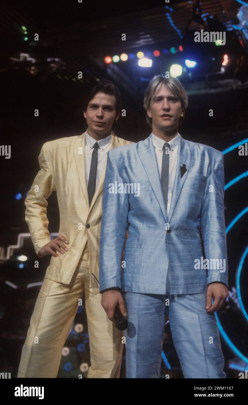 Gruppi pop italiani hi-res stock photography and images - Alamy