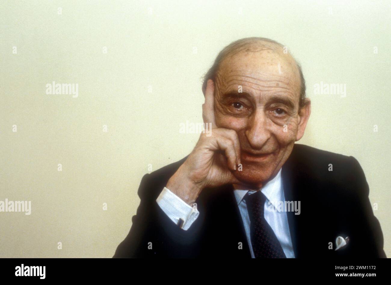 3825119 Raymond Aron; (add.info.: Rome, about 1981. French philosopher ...