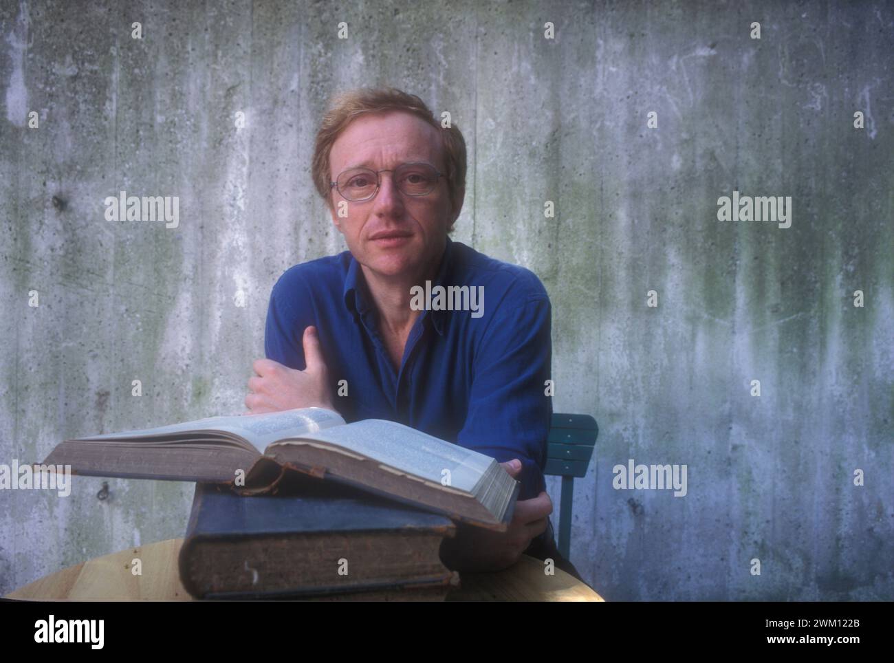 Scrittori israeliani hi-res stock photography and images - Alamy