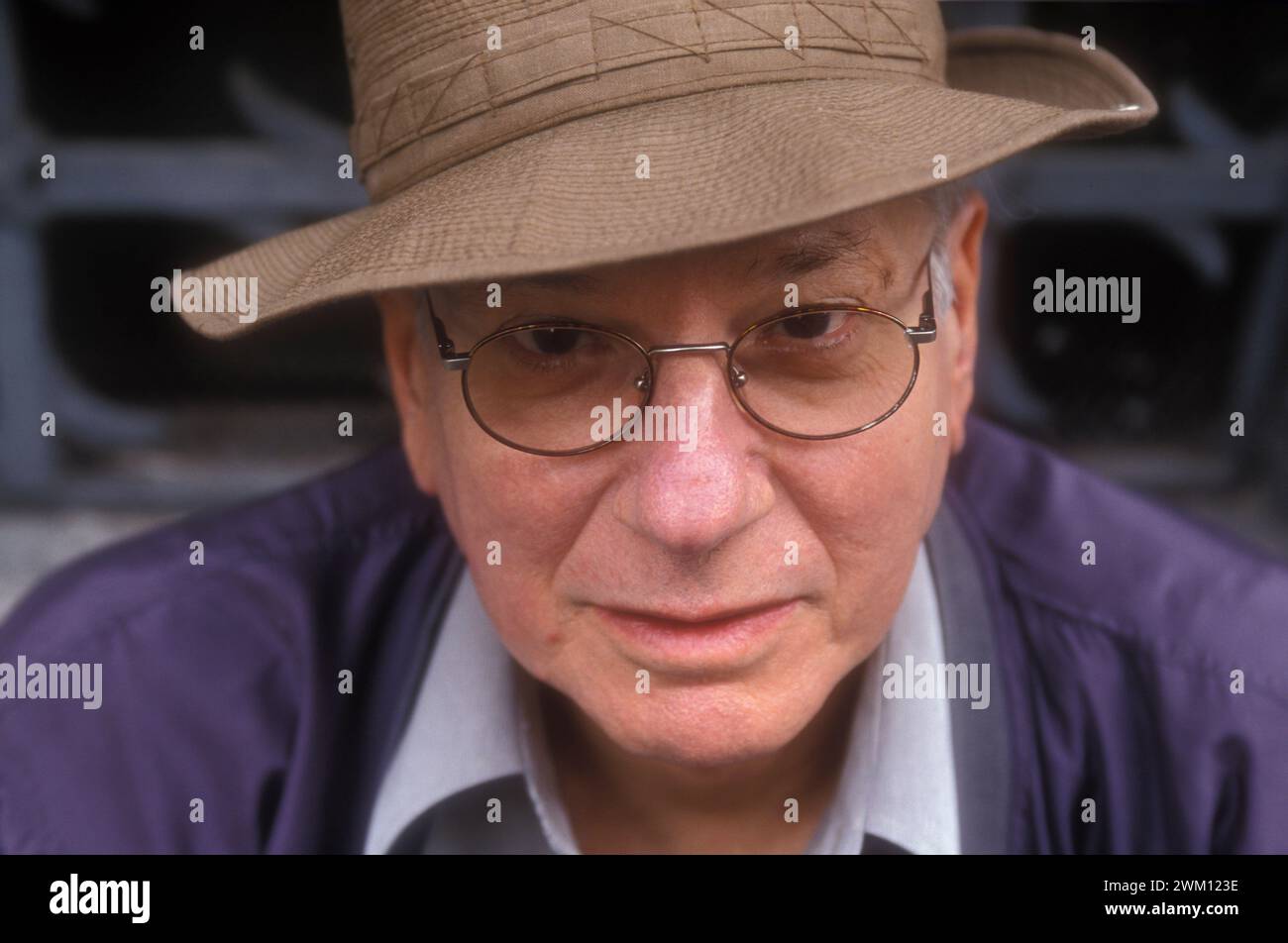 Scrittori israeliani hi-res stock photography and images - Alamy