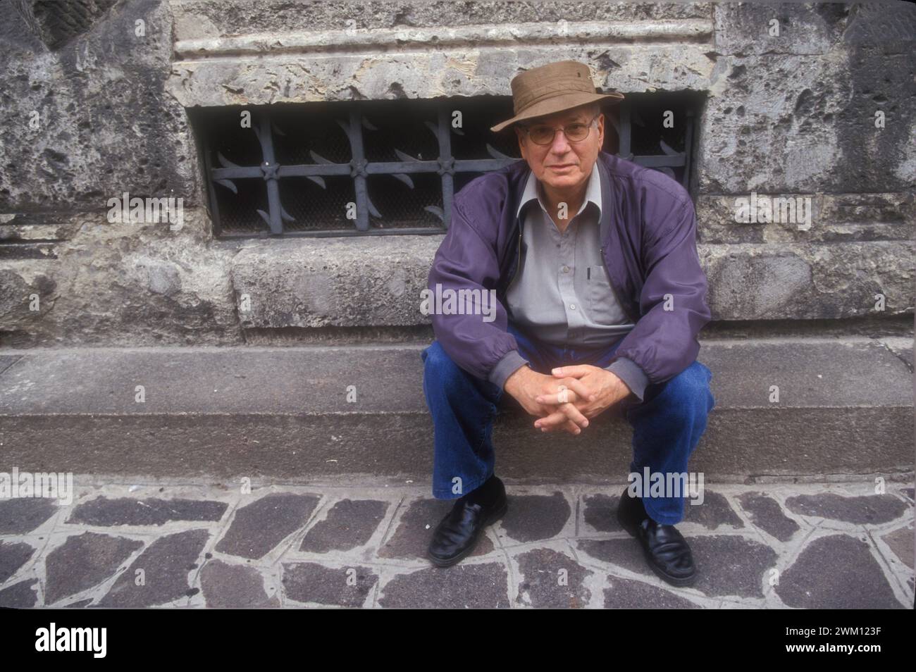 Scrittori israeliani hi-res stock photography and images - Alamy