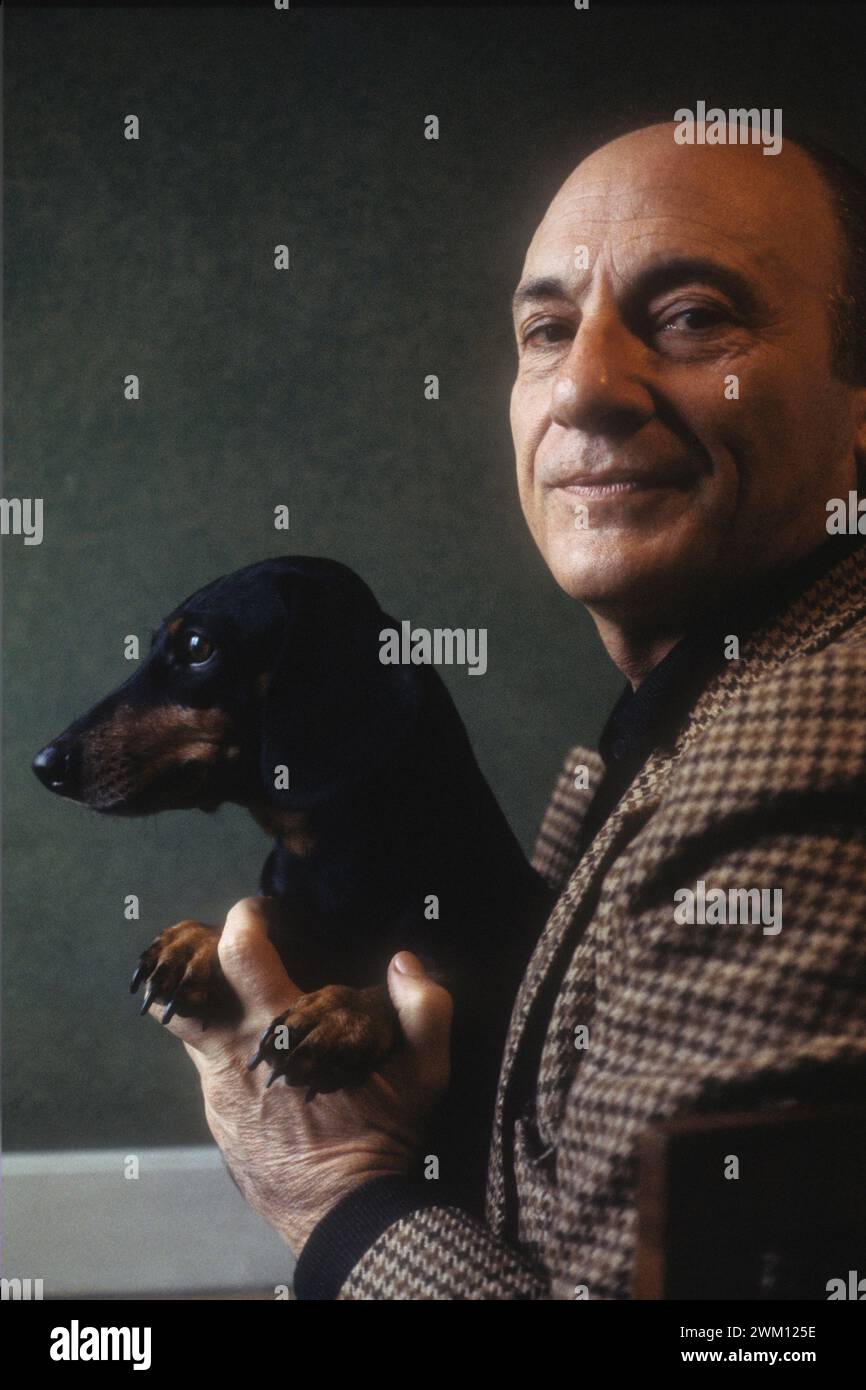 3826015 Raffaele La Capria; (add.info.: Italian writer Raffaele La ...