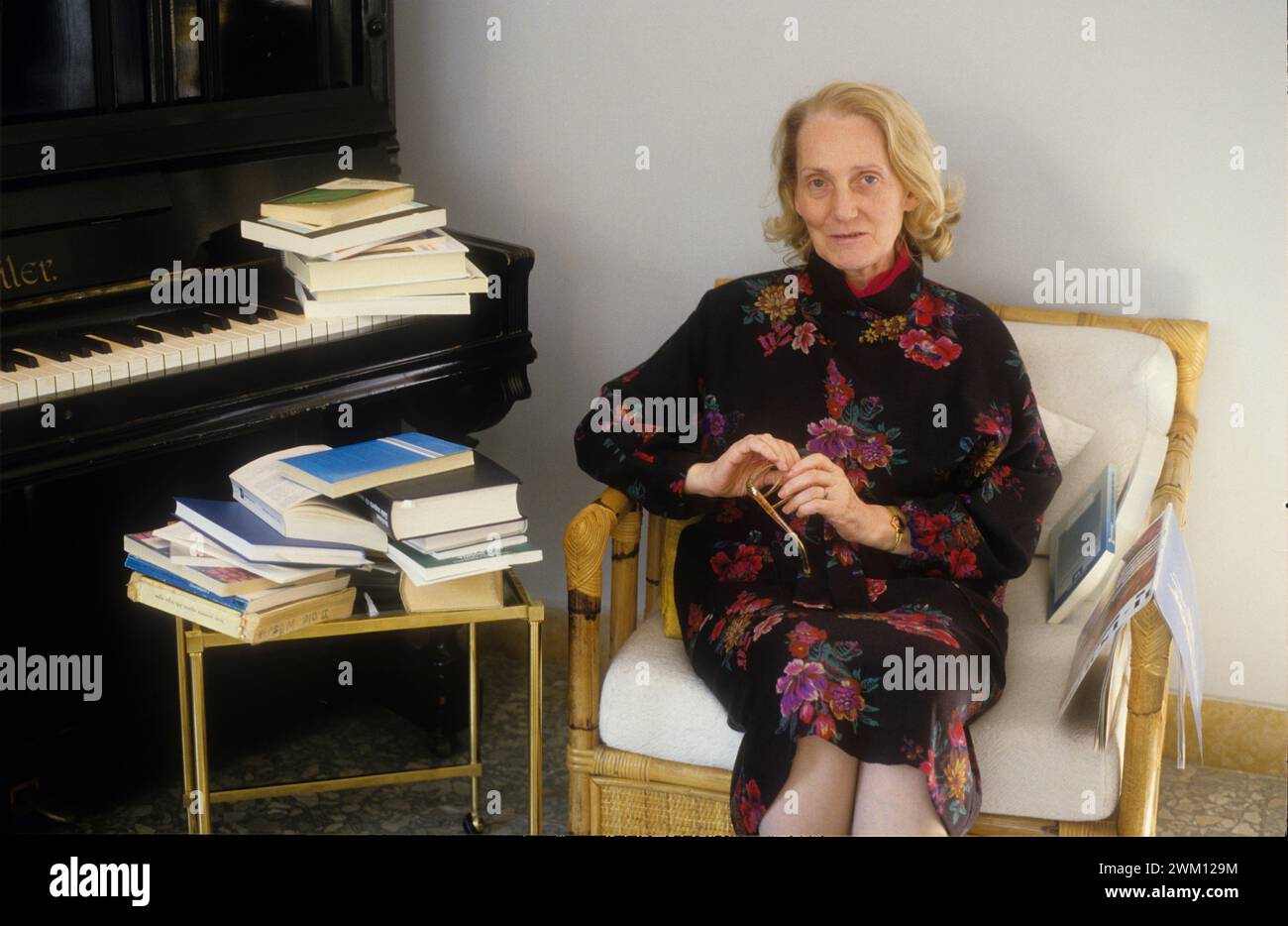 Santhropology hi-res stock photography and images - Alamy