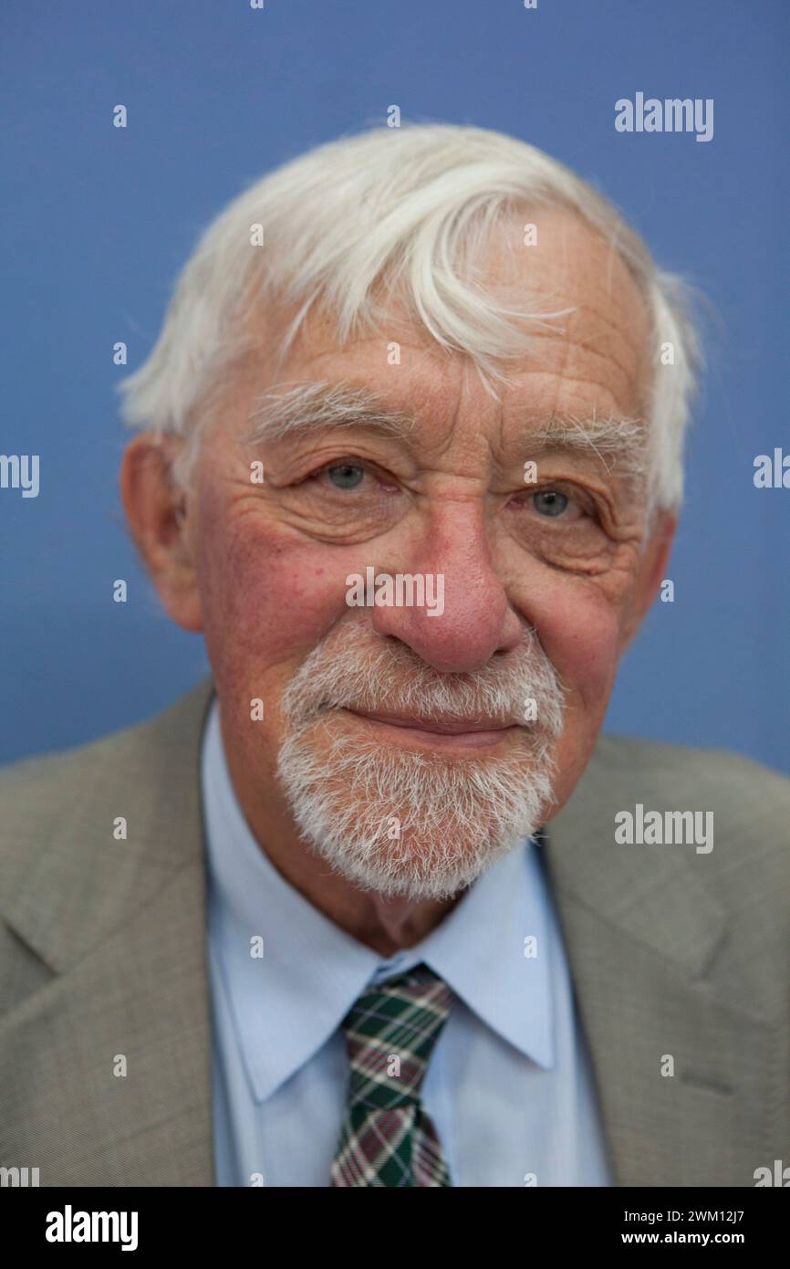 Beard add hi-res stock photography and images - Alamy