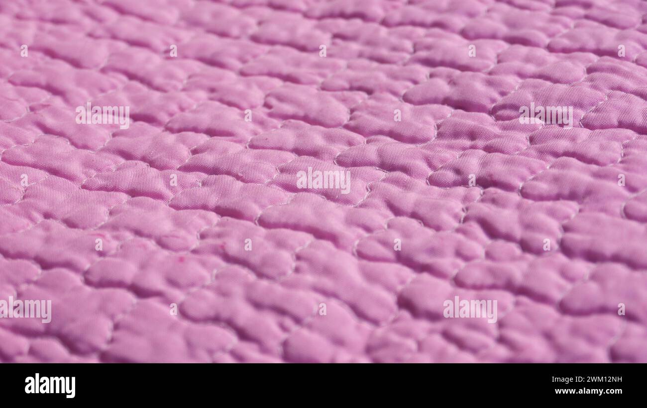 Pink bed cover hi-res stock photography and images - Alamy