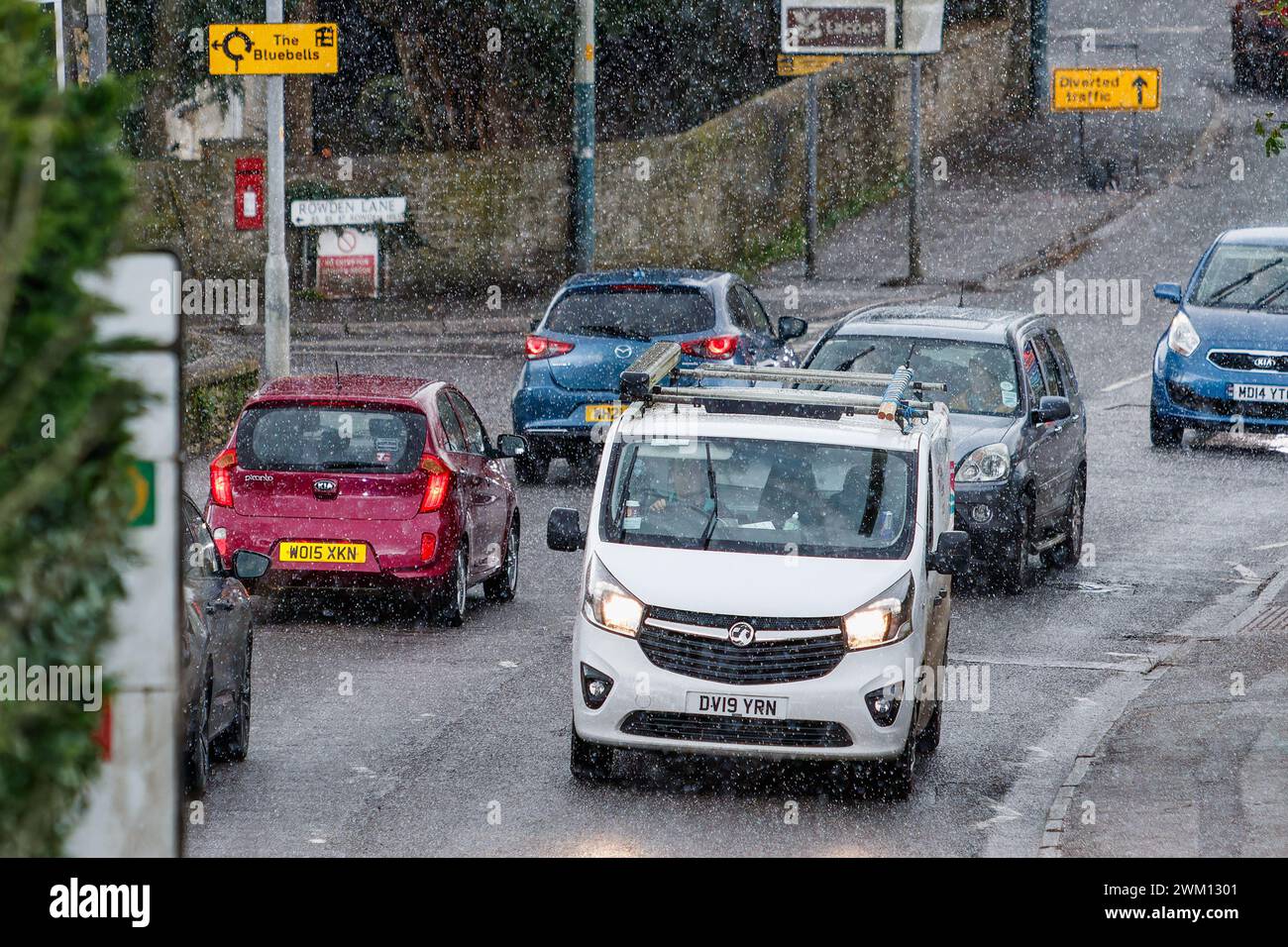 Chippenham, Wiltshire, UK. 23rd Feb, 2024. Drivers are pictured driving ...