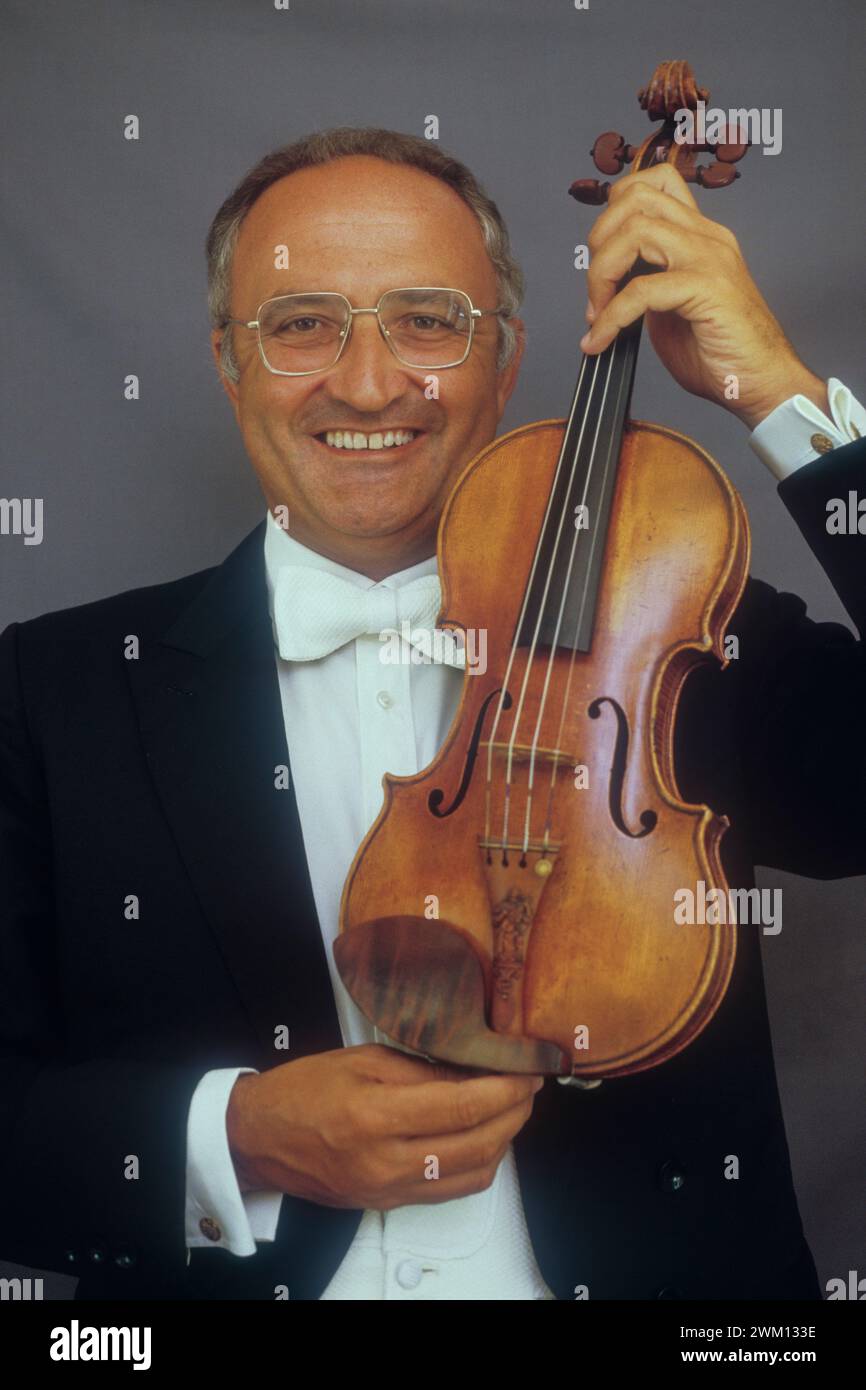 Violino violinista hi-res stock photography and images - Alamy