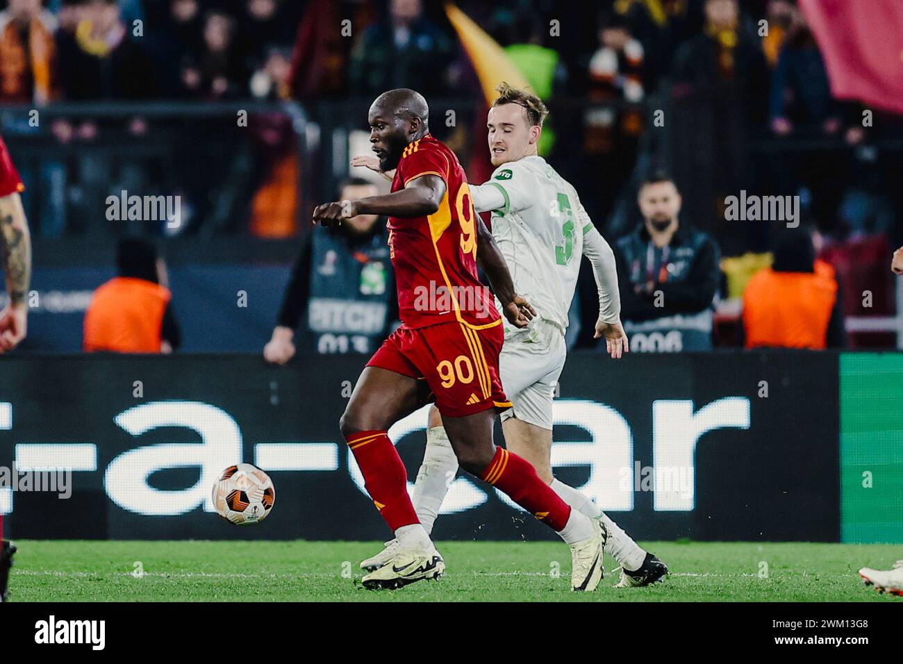 Roma’s Belgian forward Romelu Lukaku challenges for the ball with ...