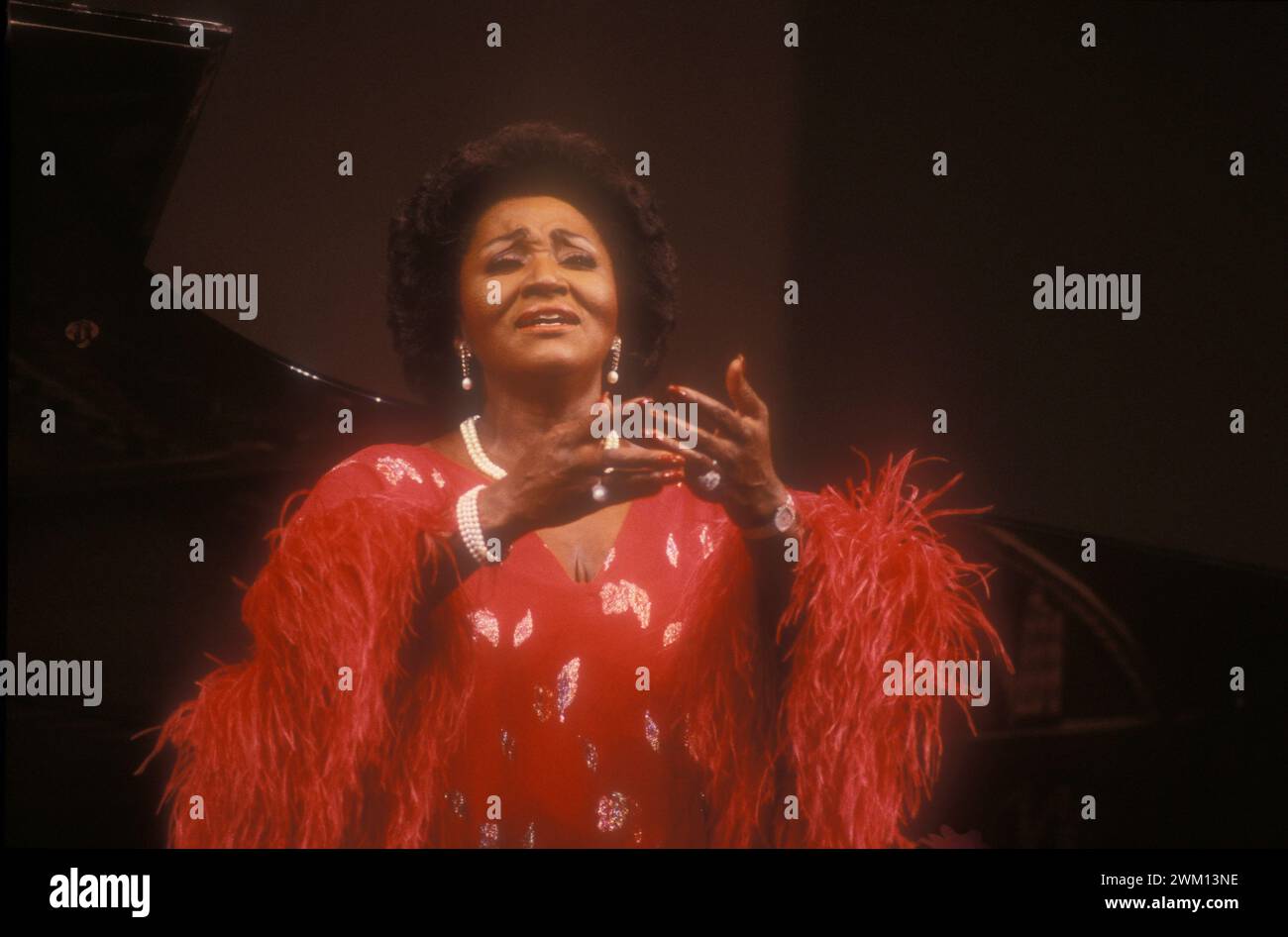 American soprano hi-res stock photography and images - Alamy