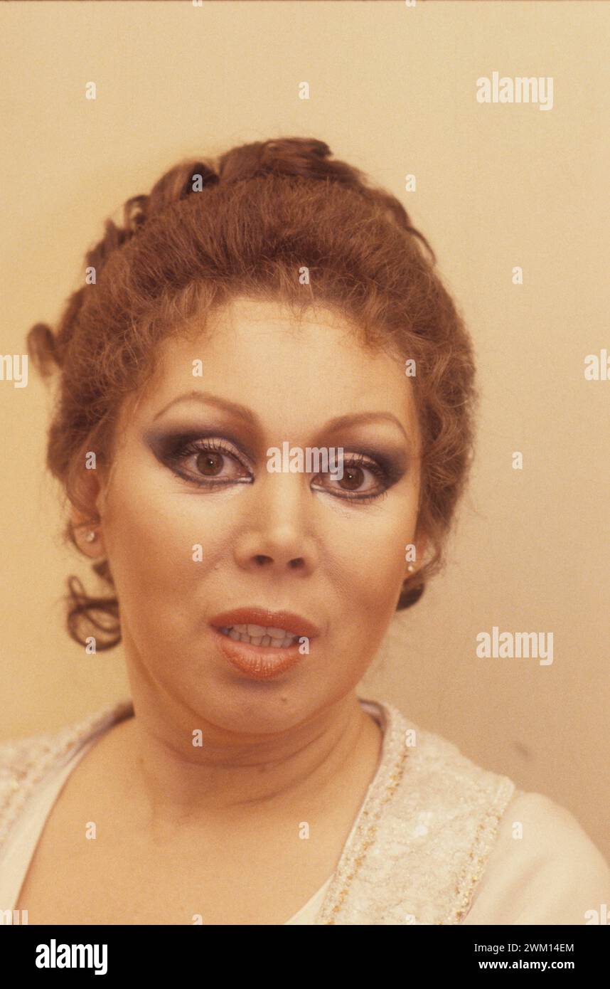 1980 woman headshot hi-res stock photography and images - Alamy